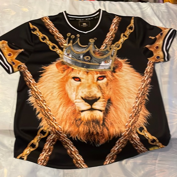 Switch | Shirts | Switch Remarkable King Of The Lions Crown Shirt Size ...